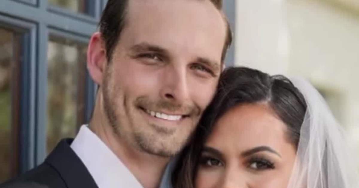 'Love Is Blind's Alexa & Brennon Lemieux Call Split After 4 Years ...